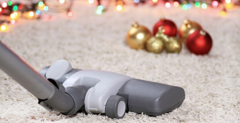 8 Types Of Christmas Clutter (& How To Deal With Each One)