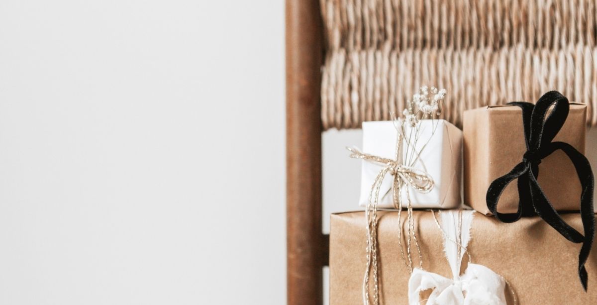 3 Types Of Ideal Host Gift Ideas To Give Next Time You Visit