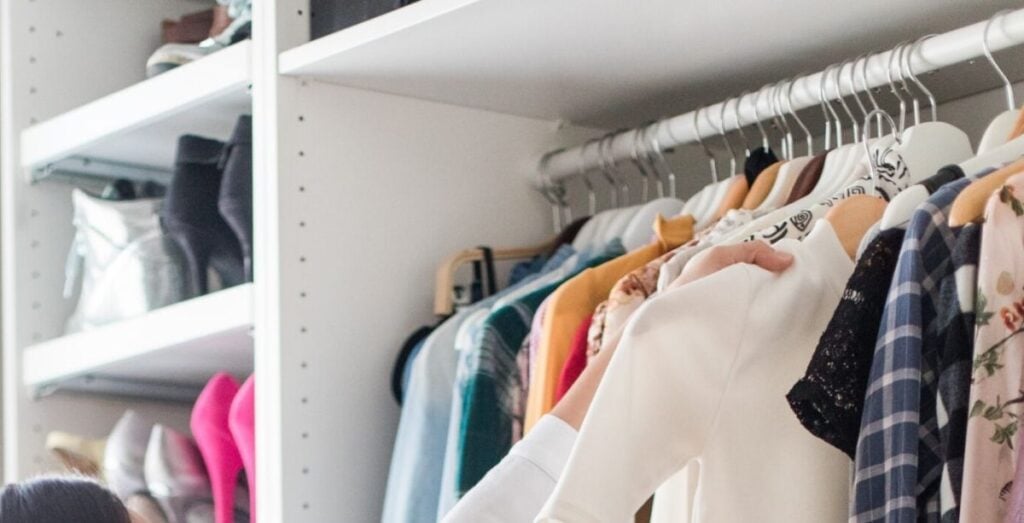 25 Easy Things To Declutter From Your Wardrobe Right Now